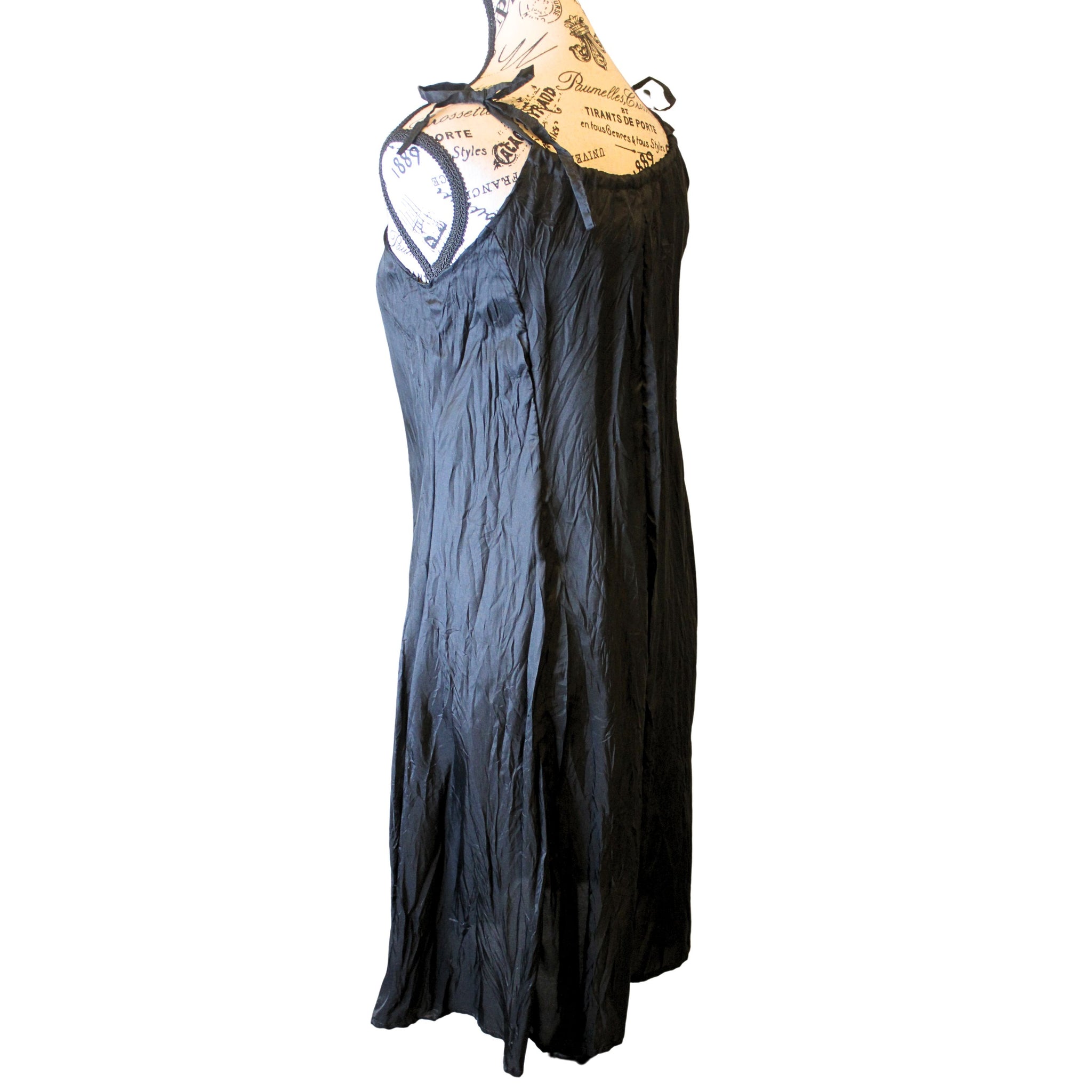 The VM Slip Dress – Venus & Mars Clothing